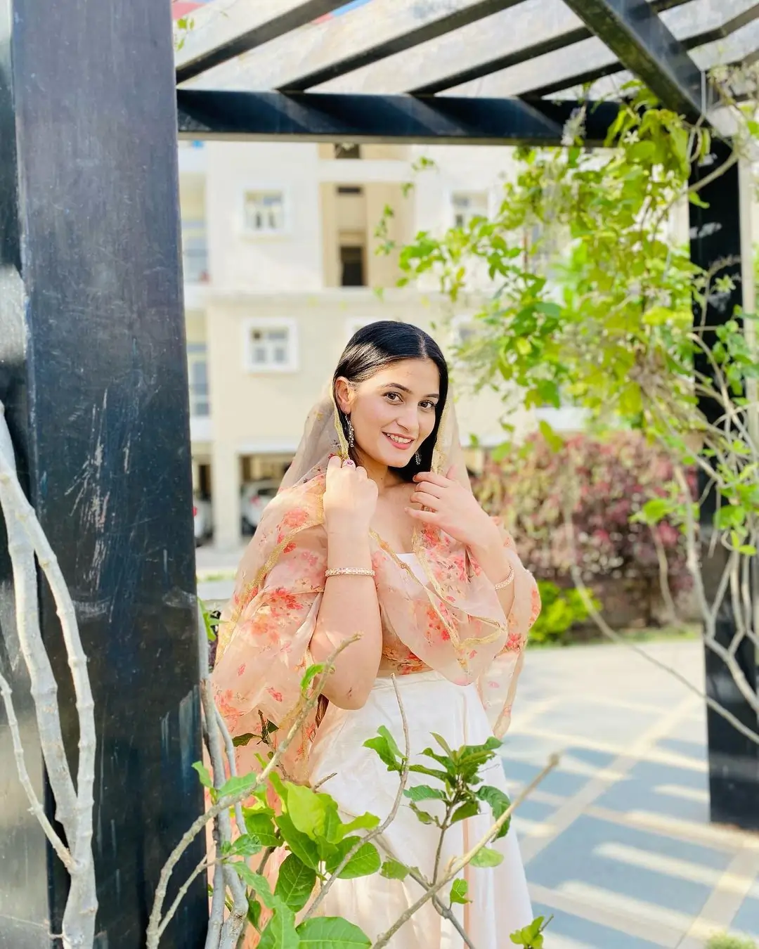 instagram star and fitness model emanat preet kaur hot photos