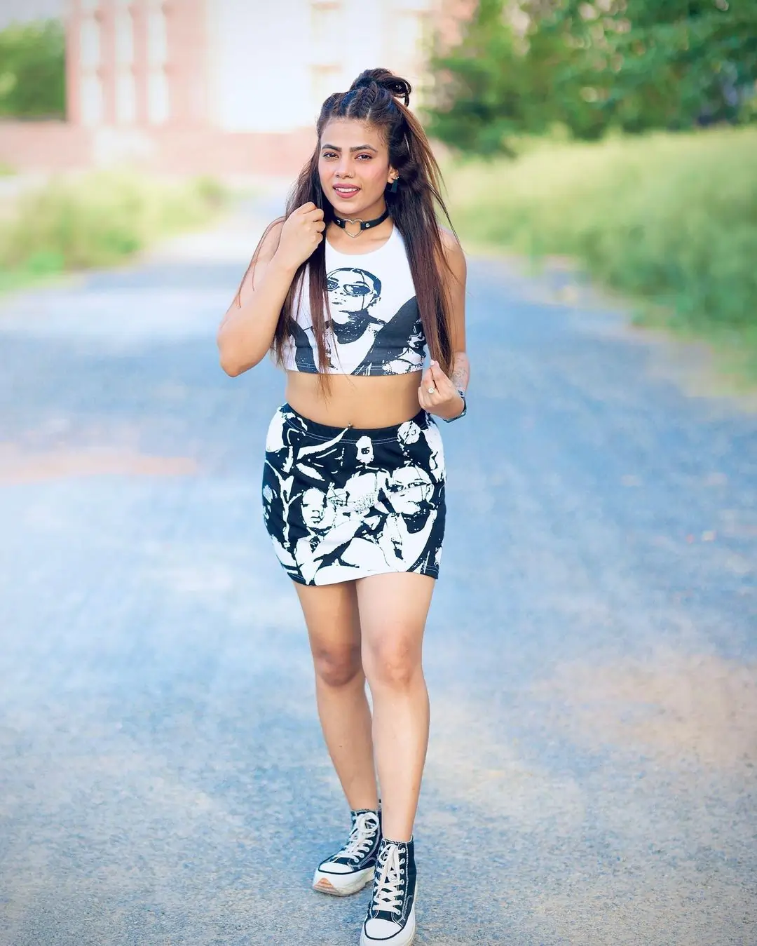 instagram star ishika singh rajput sizzling hot photos leaked on social media